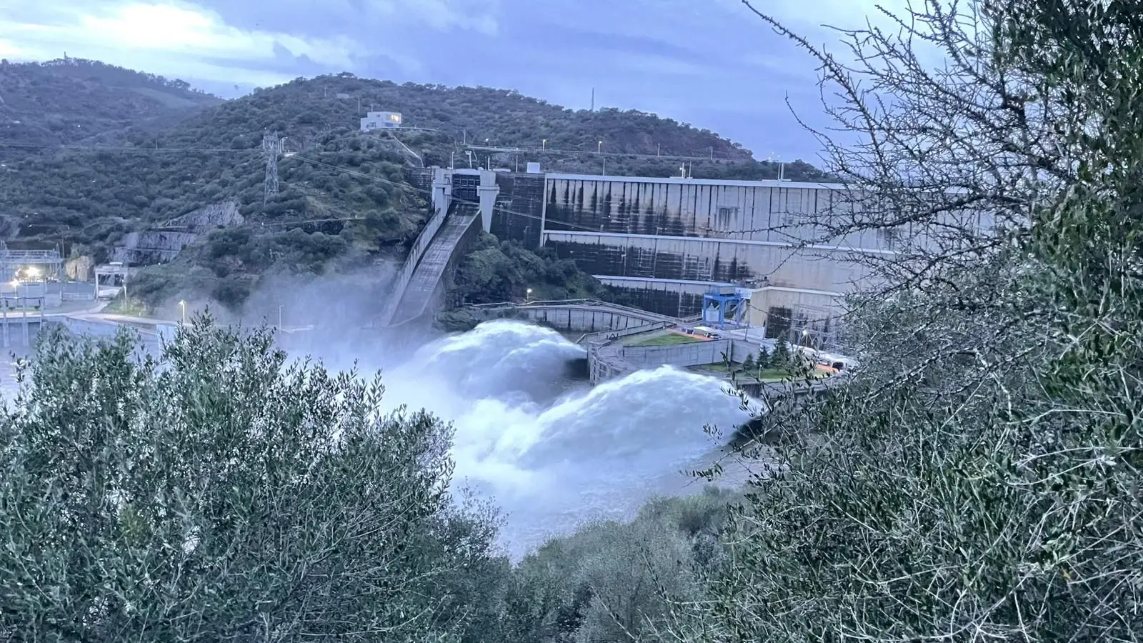 Rádio Castrense - Barragem de Alqueva intensifica libertação de água ...